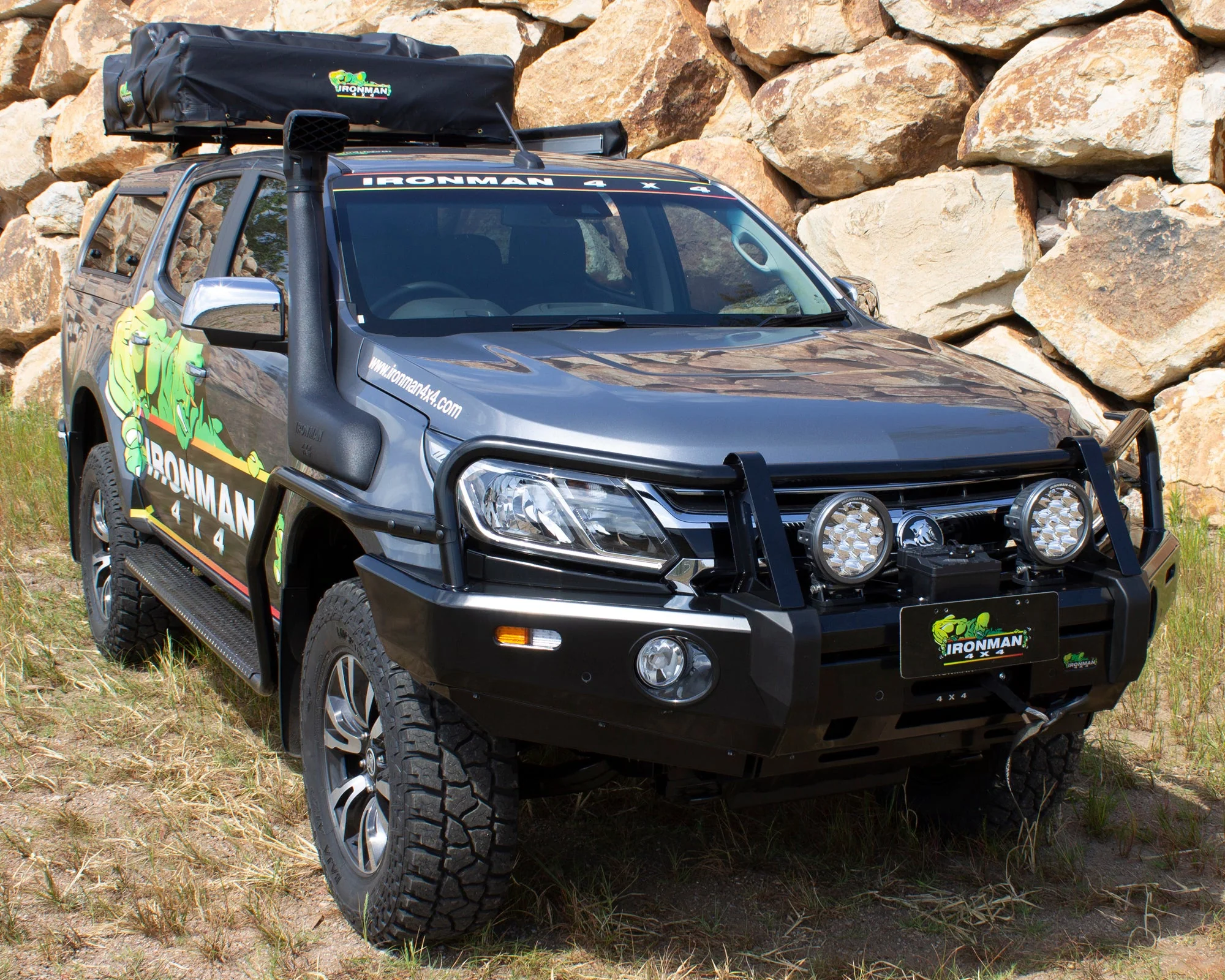 Holden Trailblazer & Colorado RG 2017-2020 Commercial Deluxe Bull Bar ...